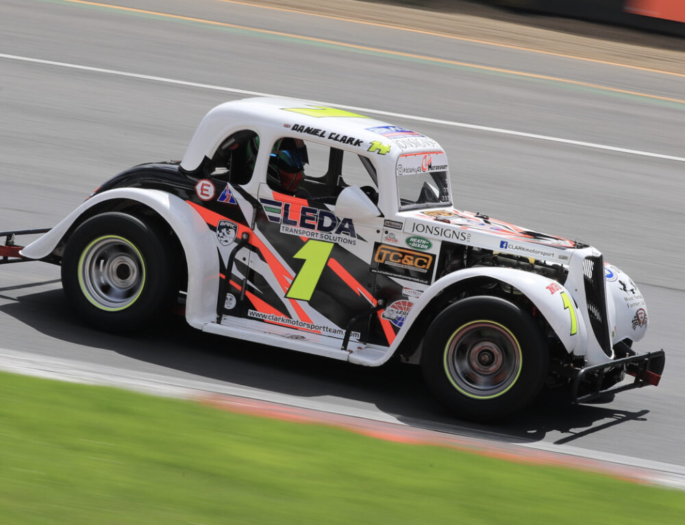 Round 2 Race 1 @ Brands Hatch – Legends Racing Europe Ltd